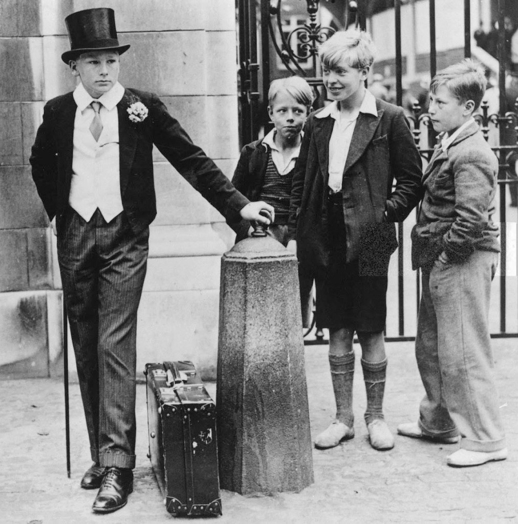 Some Images of Eton in Words and Pictures – Hear The Boat Sing