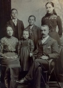 Lisa Taylor: Lucy Pocock Stillwell – A Woman in a Waterman’s World ...