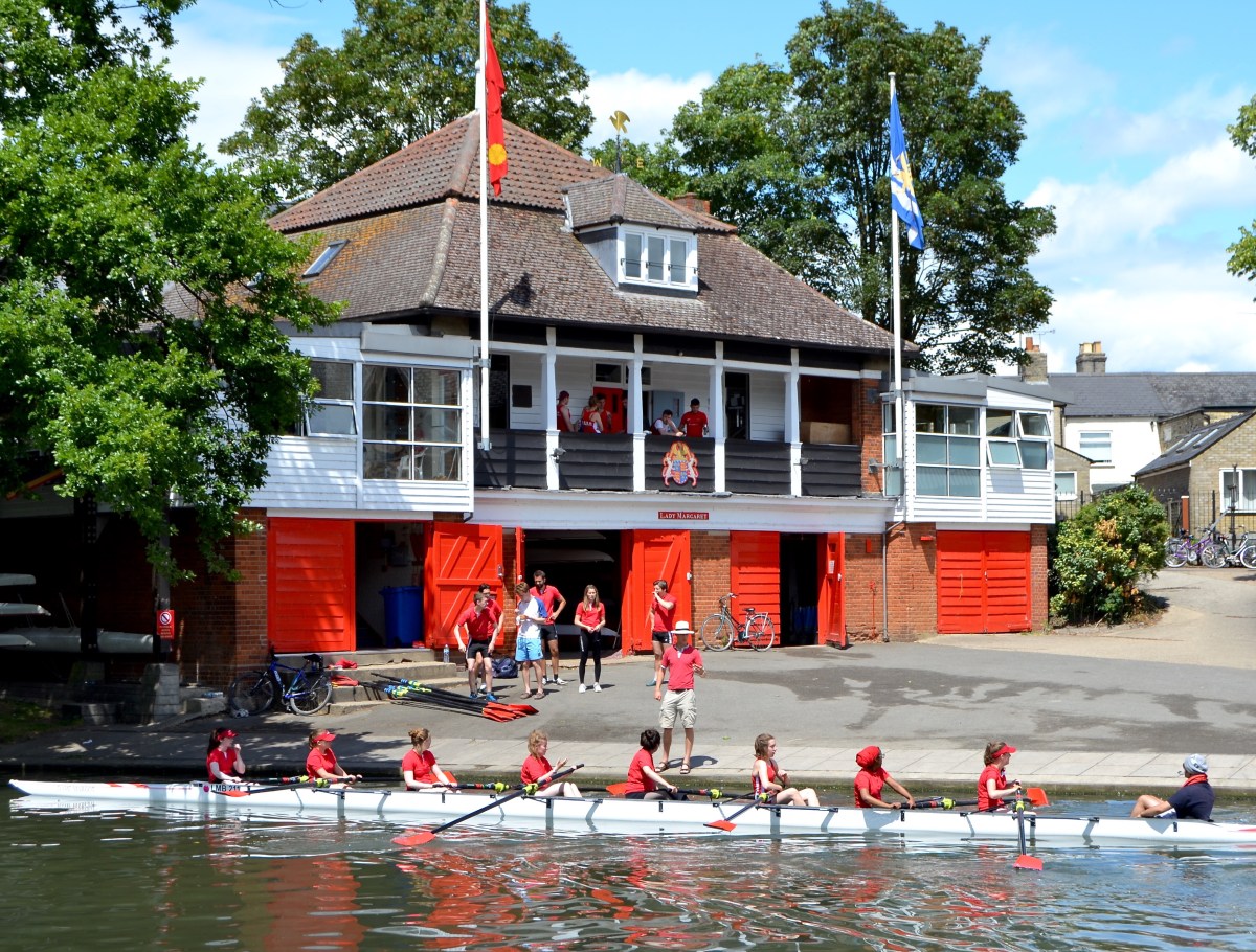 Cambridge: Boathouse Row – Hear The Boat Sing