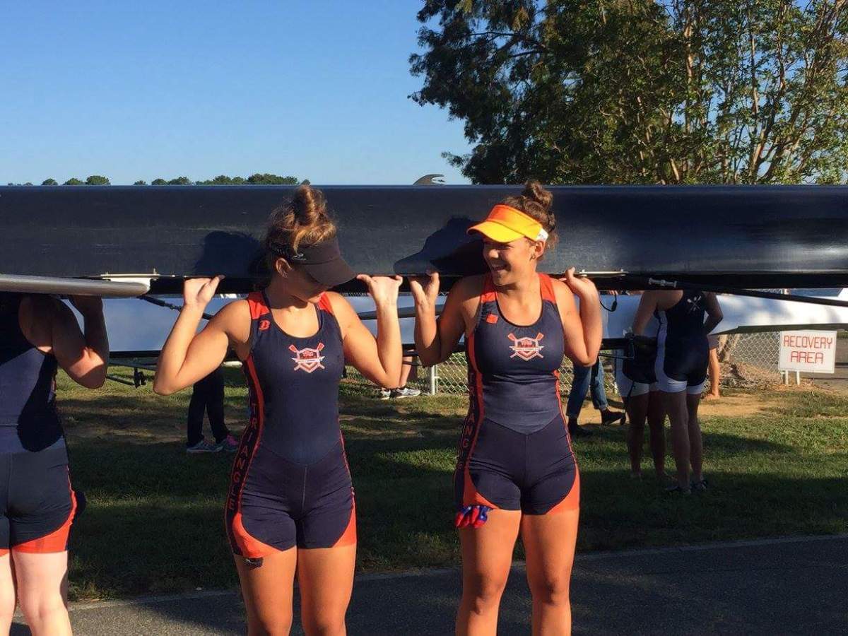 The Women Rowers – Hear The Boat Sing