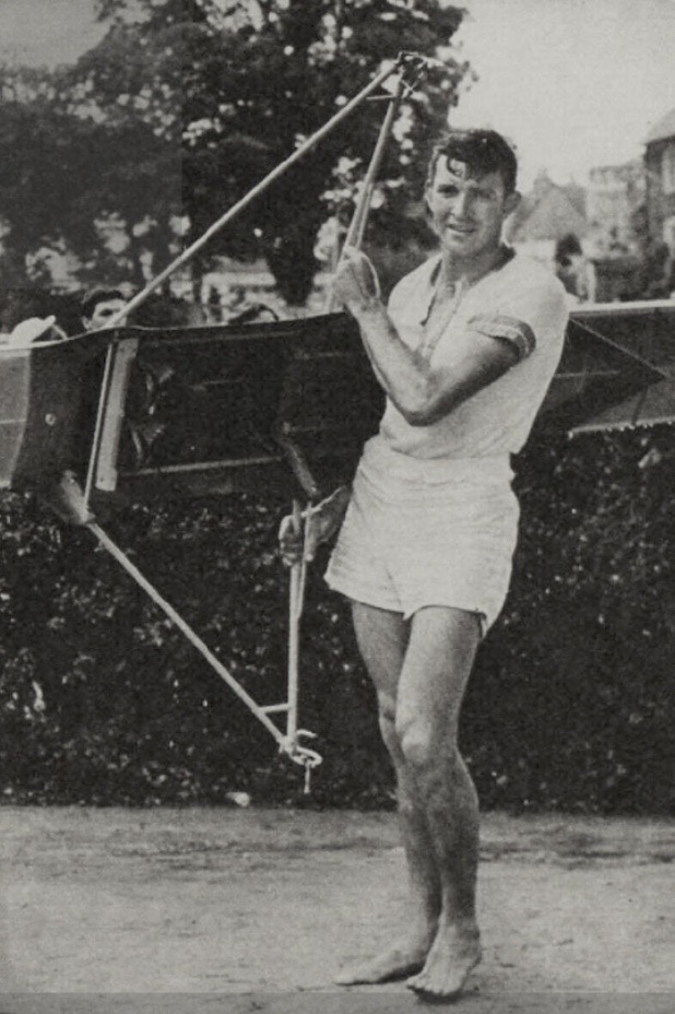 Sam Mackenzie (1936 – 2020): Larrikin and Oarsman – Hear The Boat Sing