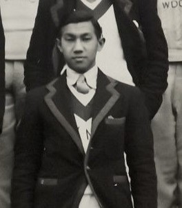 Chaloke Komarakul-na-Nagara: First of the Few – Hear The Boat Sing