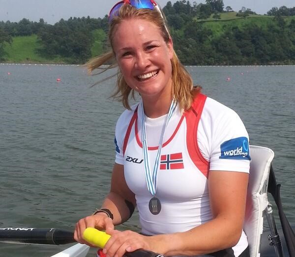 Voices From Belgrade – Hear The Boat Sing