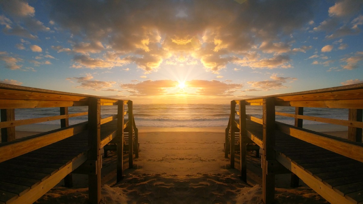 Rowing Through Fire – Hear The Boat Sing