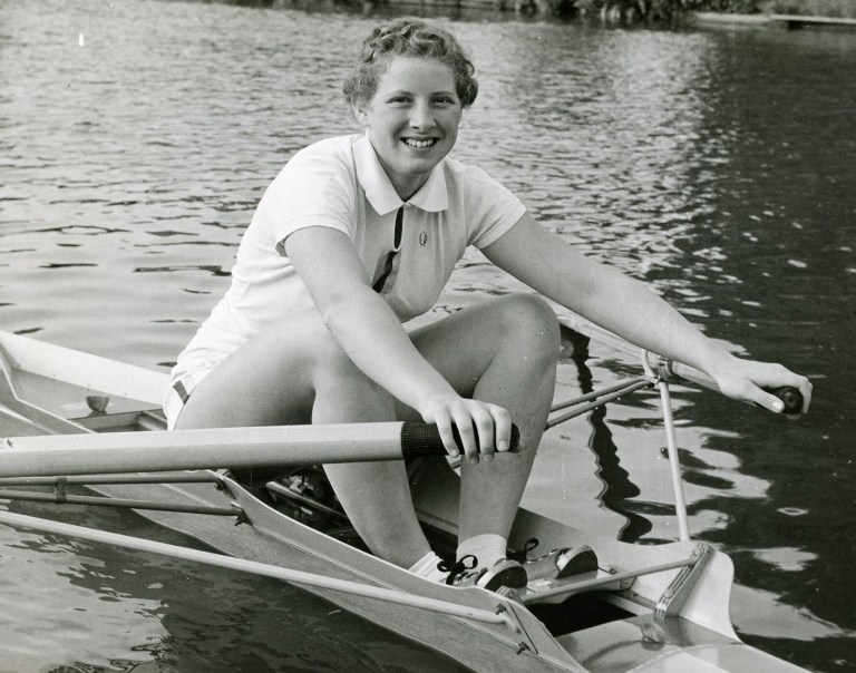 Penny Chuter: A Champion Coach Who Poled Punts, Shoved Skiffs and ...